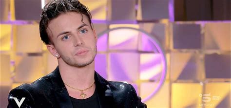 Amici Mattia Zenzola Nuovo Insegnante Di Ballo Nel Cast Spunta