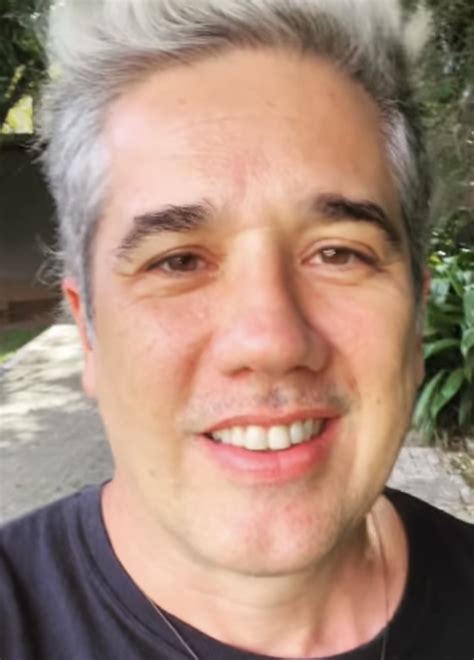 Rogério Flausino sobre turnê comemorativa dos 25 anos do Jota Quest