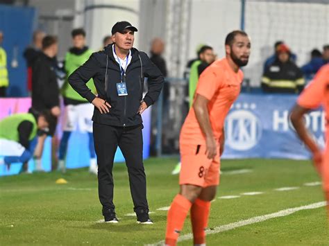 Hagi înainte de Urartu Farul Orice să ne întoarcem calificați