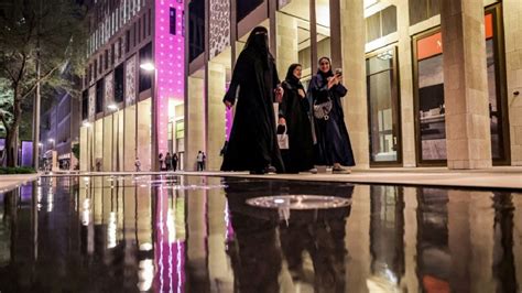 Qatar 2022 cuáles son los derechos de las mujeres y cuál es el código