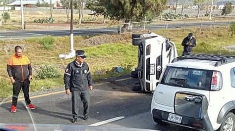 Volcadura deja daños materiales Diario Vía Libre