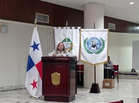 UpInforma Escuela de Trabajo Social de la Facultad de Administración