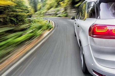 Mi coche pierde potencia al acelerar qué le pasa