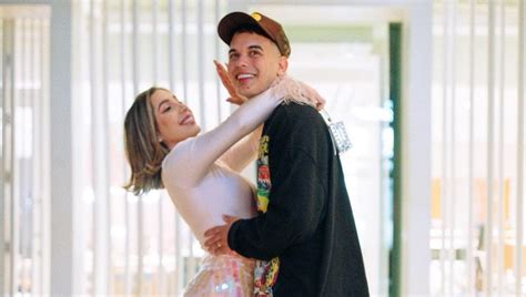 Hijo De Daddy Yankee Y Su Esposa Pasan Rom Ntico Momento En Tokio