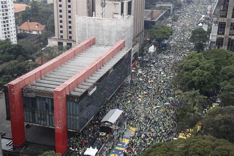 7 de Setembro como foi a tarde de desfiles e manifestações pelo Brasil