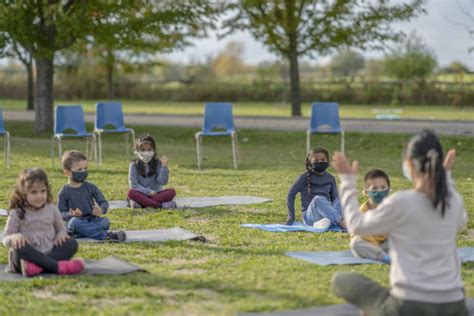 Quand Les Enseignants Font Classe Dehors VousNousIls