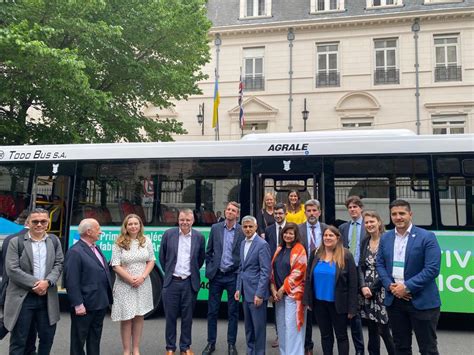 Ciudad De Bondis on Twitter RT manlop Se presentó el primer bus