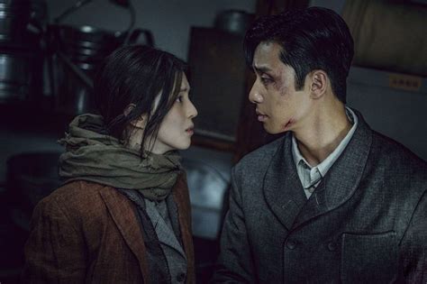 Sinh Vật Gyeongseong hé lộ tạo hình dàn diễn viên Phim châu á Việt