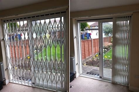 Two Pictures Of Sliding Glass Doors With People In The Back Yard Behind