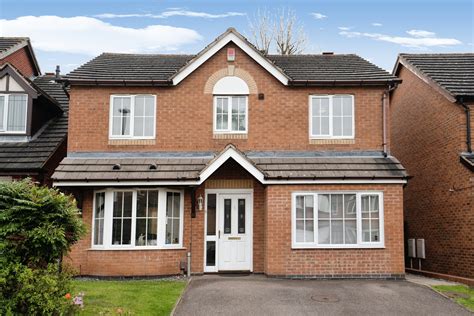 4 Bedroom Detached House For Sale In Allerton Drive Leicester LE3 9EG