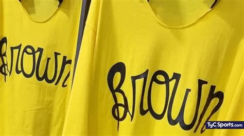 La Curiosa Camiseta Retro De Almirante Brown Para El Cl Sico Ante Nueva