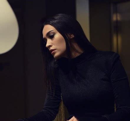 Ecem Özkaya Kimdir Bahar Dizisinin Rengini Ecem Özkaya