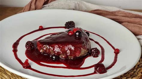 Salsa de frutos rojos Receta fácil y rápida para acompañar carnes y