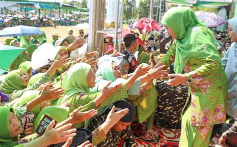 Hadiri Harlah Ke 77 Muslimat NU Di Tegal Khofifah Beri Imbauan Hadapi