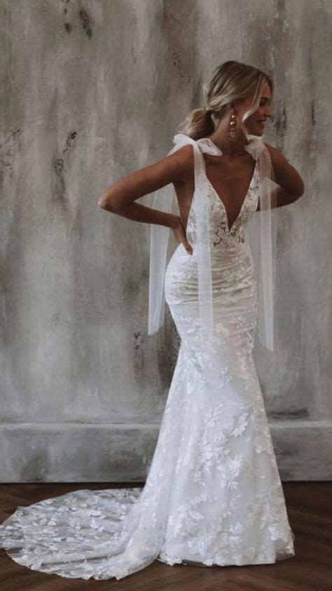 Bride Gets Shamed For Wearing Naked Wedding Dress Futura Noiva