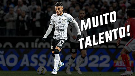 FAUSTO VERA ESBANJA TALENTO E PERSONALIDADE EM INÍCIO NO CORINTHIANS