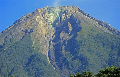 Mengenal Gunung Tertinggi Di Wilayah Aceh Article Plimbi Social