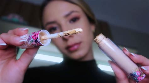 Asmr Te Maquiando Delicadamente Mas Voc Est Deitado Youtube