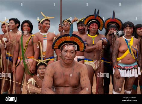 Xingu Women Naked 55 фото