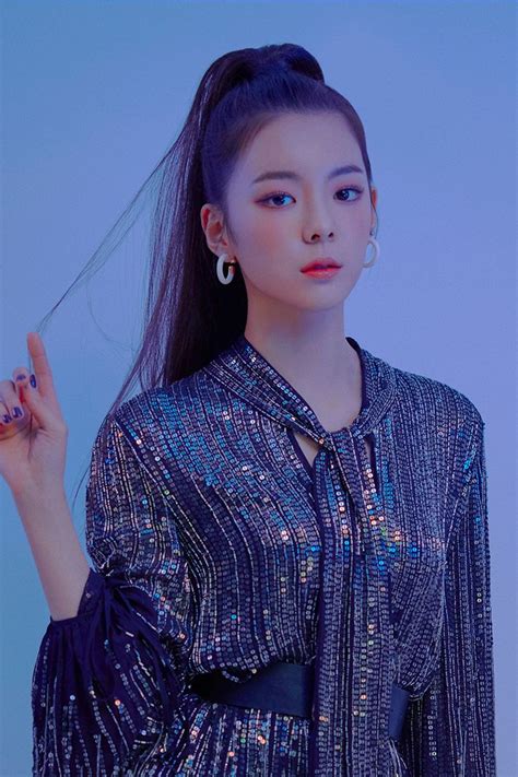 ITZY Lia Kpop Site Photo