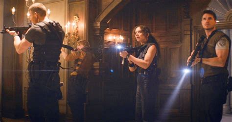 Bienvenue à Raccoon City Le directeur explique les changements de