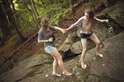 Barefoot Living Going Barefoot Walking Barefoot Barefoot Girls Fit Nbkomputer