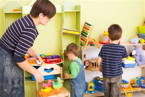 Cómo motivar a los niños a colaborar en casa Eres Mamá