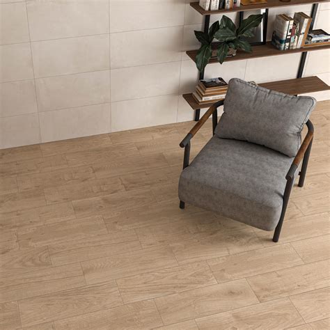 Suelo cerámico rainforest efecto madera gris 20x60 cm c1 BarChile