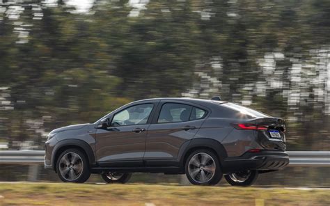 Fiat Fastback conheça todos os detalhes do SUV Lançamentos autoesporte