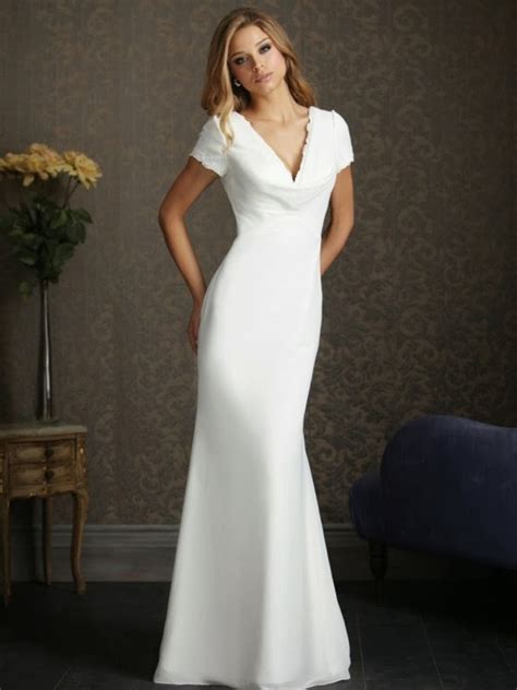 Mariage et collections Les robes de mariée fourreaux