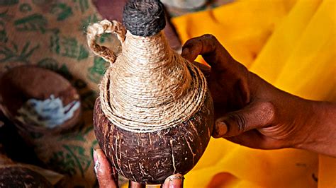 Coconut Shell Handicrafts Orumindicus
