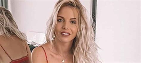 Jessica Thivenin dévoile son corps parfait en bikini sexy