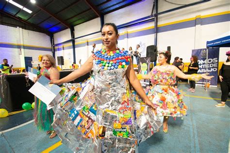 Nuestro Diario On Twitter LOS INGENIOSOS TRAJES DEL CARNAVAL Las