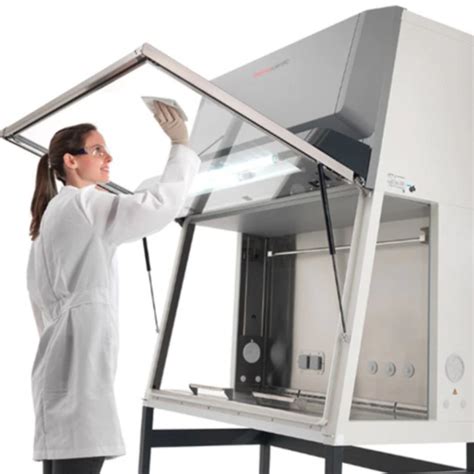 Herasafe 2030i Class II Biological Safety Cabinet AntTeknik