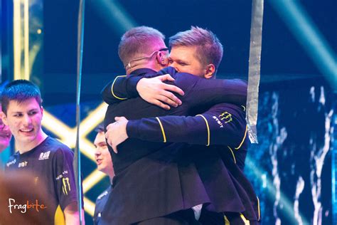 Fragbite On Twitter S1mpleO X BanKsEsports Https T Co