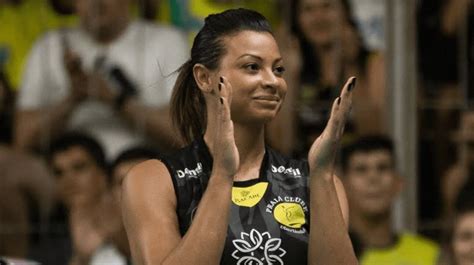 WALEWSKA OLIVEIRA Ex JOGADORA DE VÔLEI faleceu aos 43 anos conheça