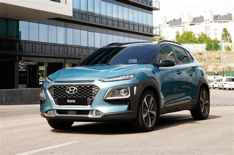 Hyundai Kona Debuts Fresh Face New Small Suv Platform