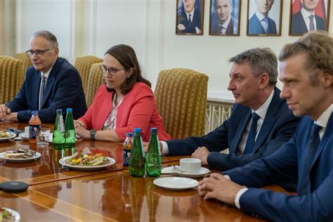Ministerstwo Finansów on Twitter Minister M Rzeczkowska spotkała się