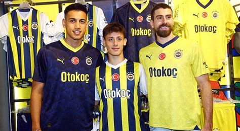 Fenerbah E Nin Yeni Sezon Formalar Tan T Ld Fenerbah E Spor Haberleri