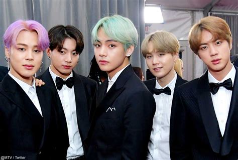 Bts（防弾少年団）のvがグラミー賞での視線を独占！ 「あのグリーンの髪の男性がホット」だと全米視聴者のハートをとりこに Kpop Monster