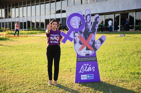 Contra a violência de gênero campanha Agosto Lilás é lançada no DF