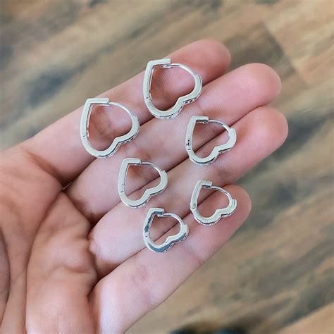 Trio de Brincos de Prata 925 Argola Coração Cravejado em Zircônias