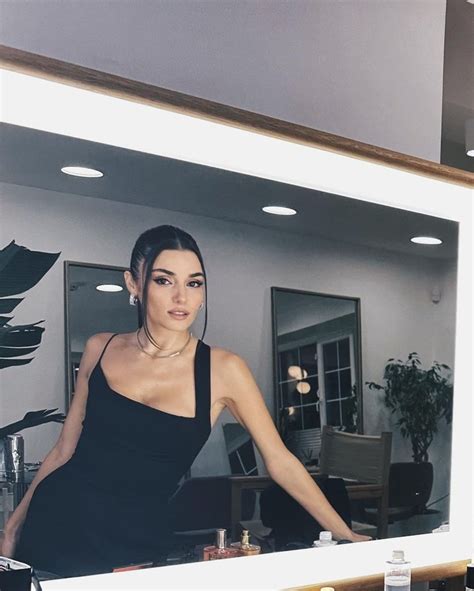 Picture of Hande Erçel