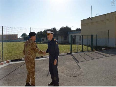 Il Capo Di Stato Maggiore Della Difesa In Visita Al Personale In