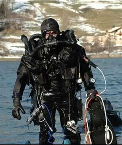 Pin by Andy Sauceda on Equipo táctico in 2024 Navy seals Diver down