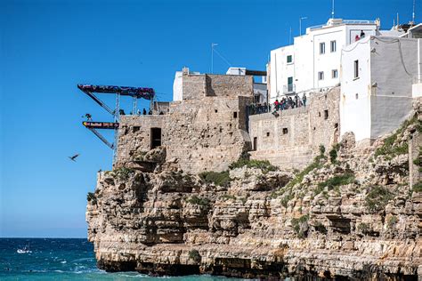 Red Bull Cliff Diving Polignano a Mare 2021 Información