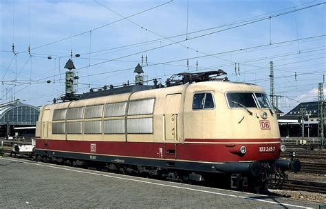 103 245 Karlsruhe Hbf 08 06 02 Foto K Jedlitschky Bahnbilder Von