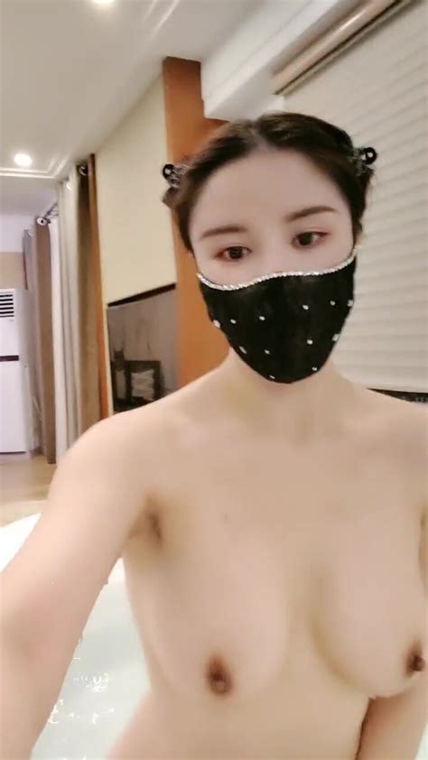 170CM九头身性感美女浴缸湿身大肥臀镜头前特写掰开骚穴揉搓阴蒂搔首弄姿超诱人 91热爆