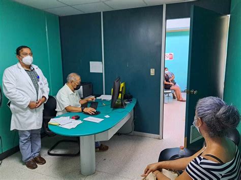 OTORGA IMSS VERACRUZ SUR 25 MIL ATENCIONES DIARIAS Escribiendo Con