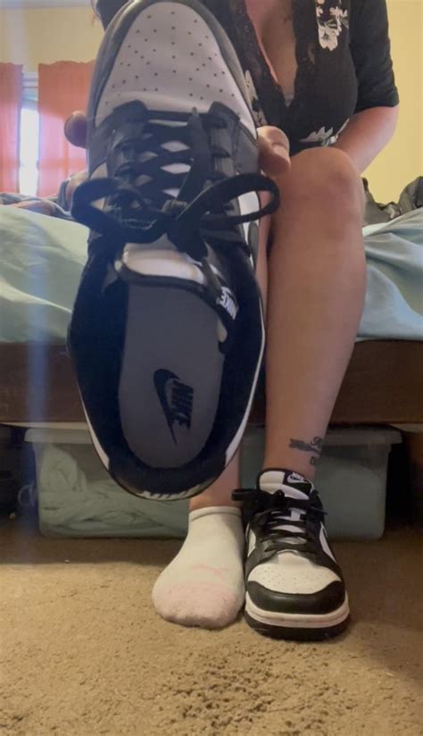 Big Feet Available For Customs This Week Femdom Jois Teases Roleplay Socks Sneakers My